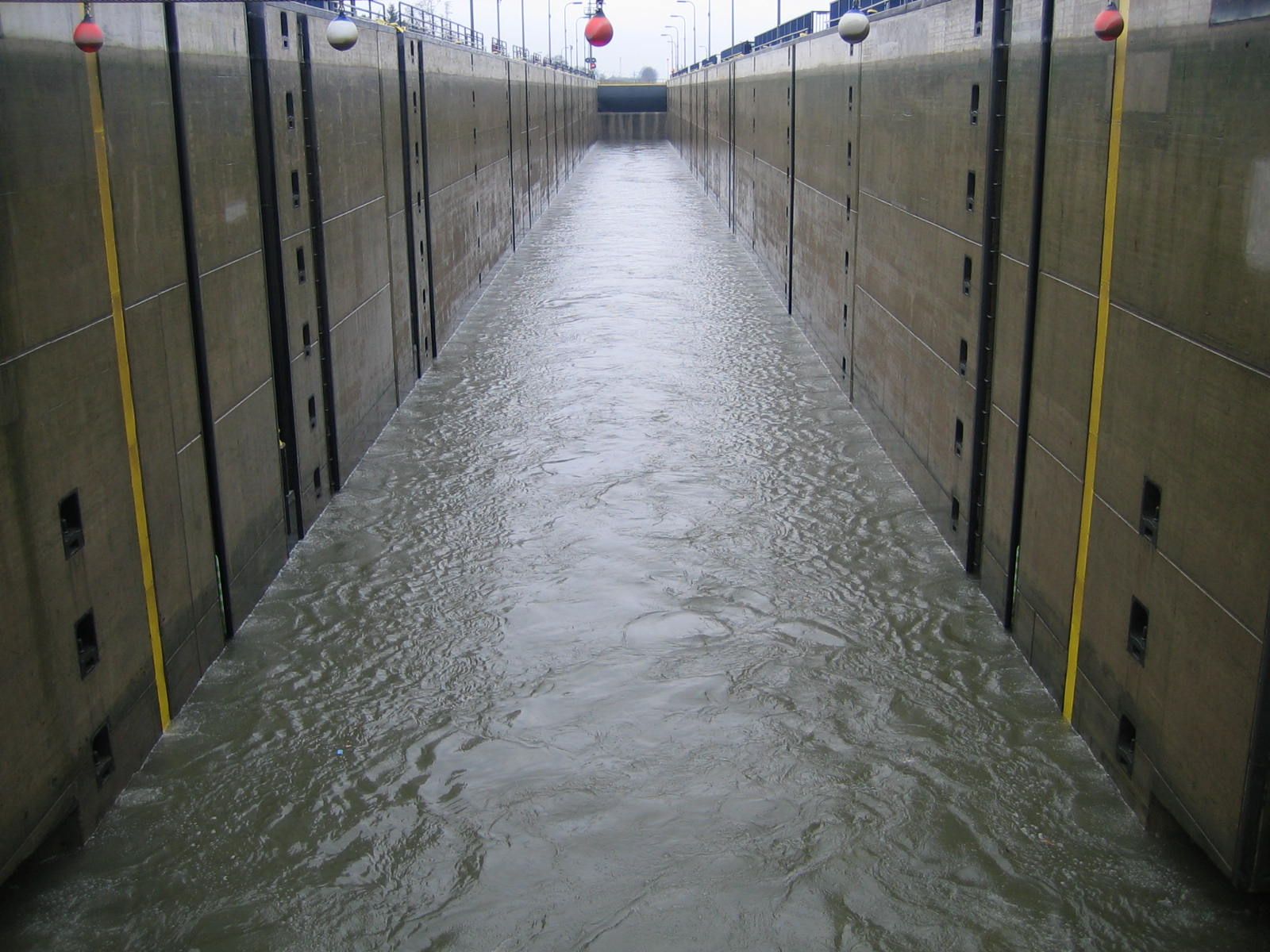 Compressed air ice prevention technology | AGO Hydroair GmbH